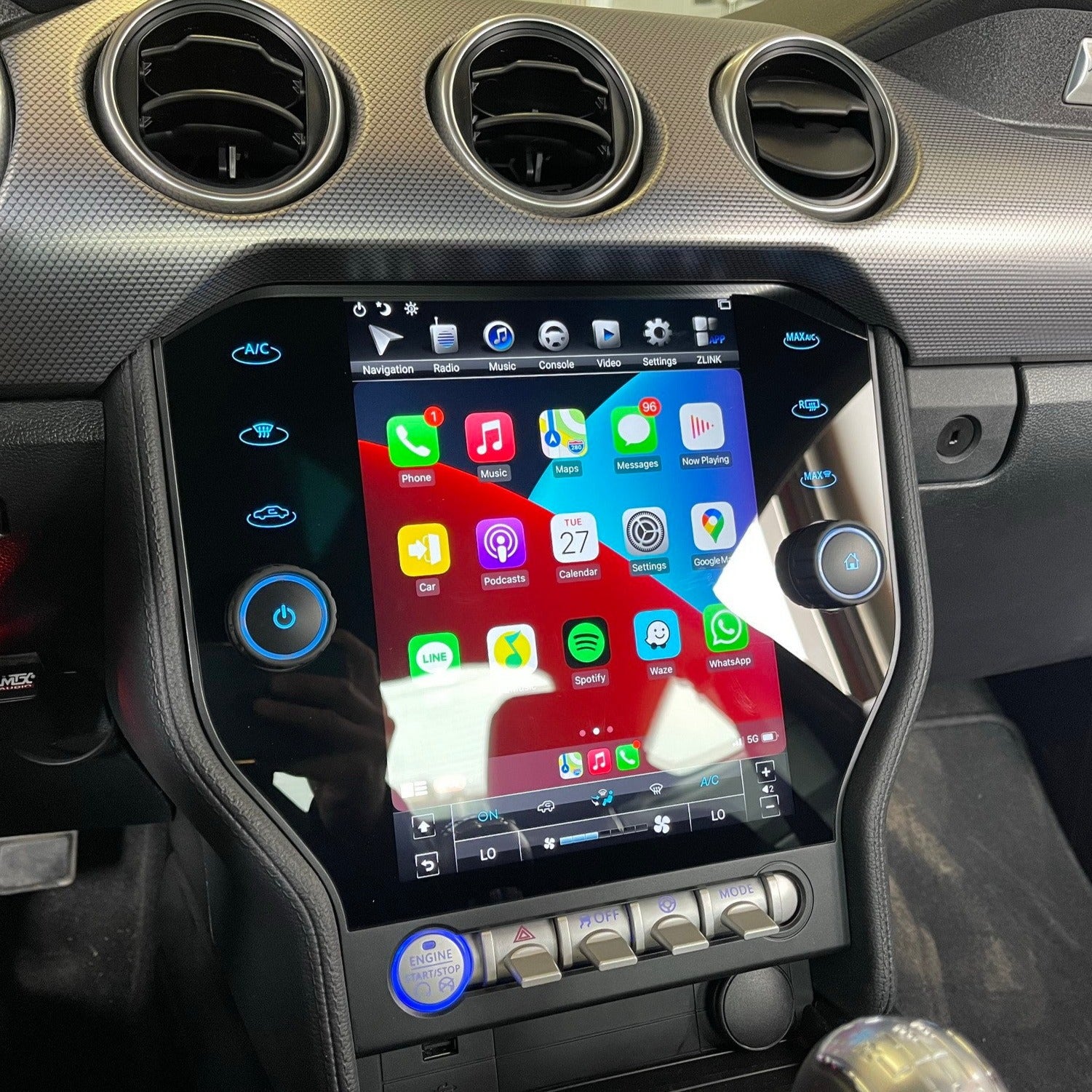 Ford Mustang | Tesla-style Carplay Screen