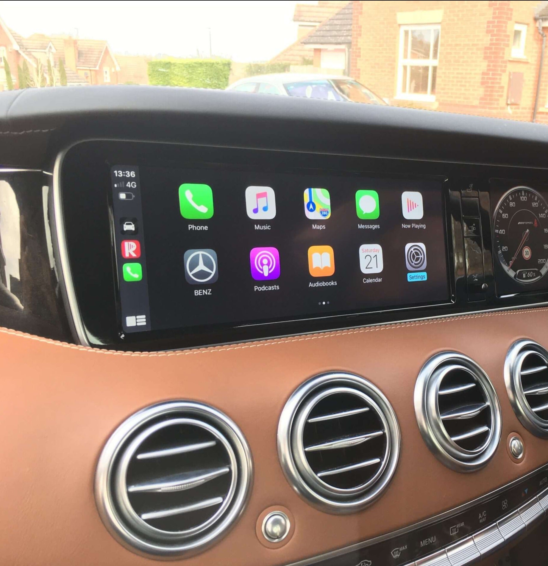 Mercedes S Class CarPlay Kit : Android Auto & Apple CarPlay – Merge Screens